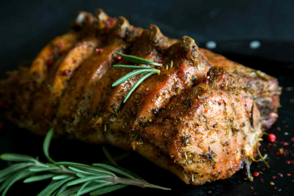 ΨΗΤΟ ΧΟΙΡΙΝΟ ΦΟΥΡΝΟΥ ΣΤΗ ΣΑΚΟΥΛΑ - Meat & Grill Stories
