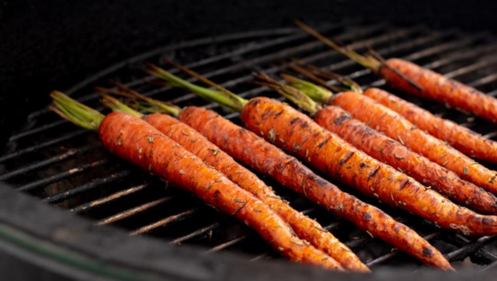 ΚΑΡΑΜΕΛΩΜΕΝΑ ΨΗΤΑ ΚΑΡΟΤΑ - Meat & Grill Stories